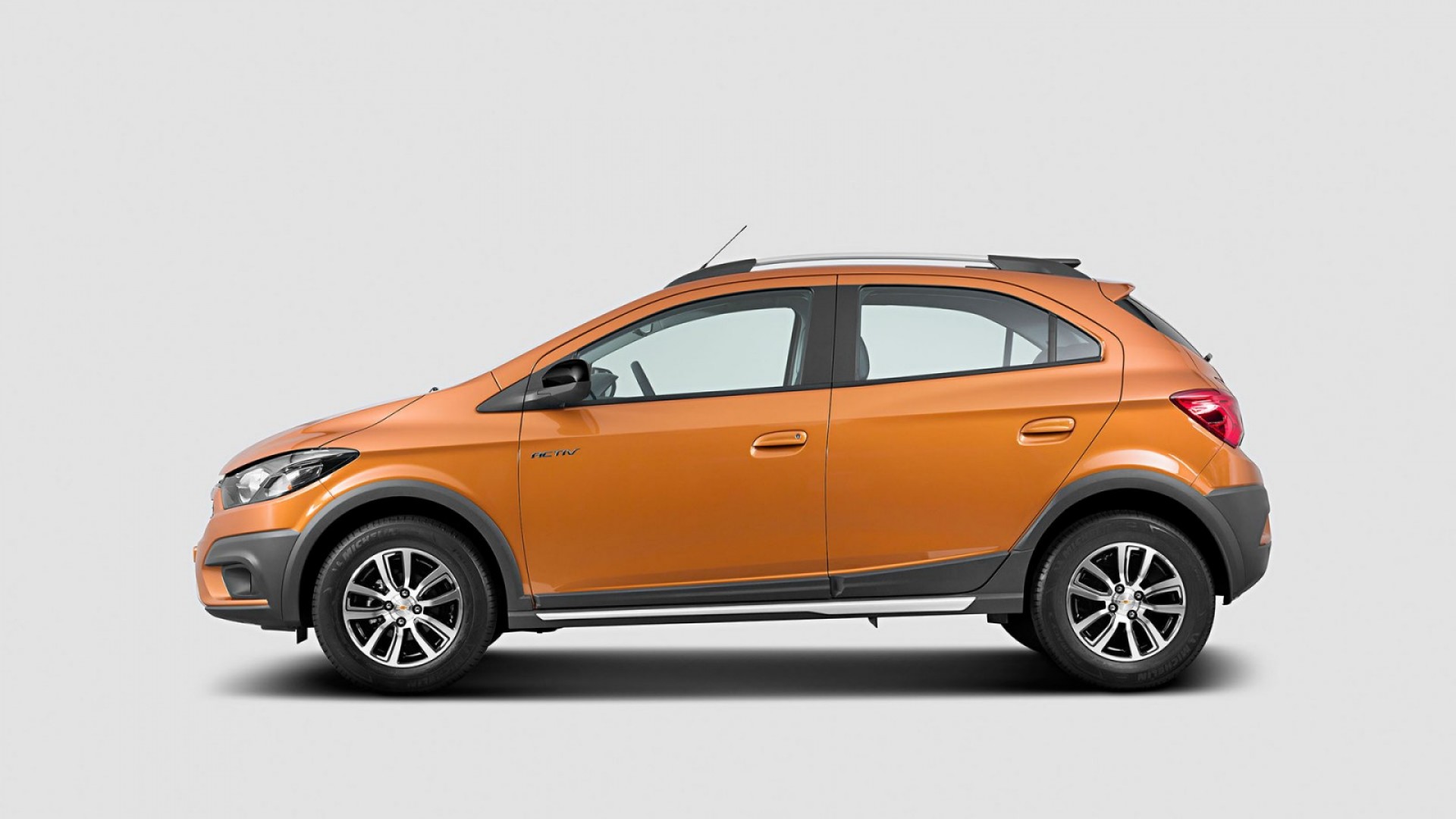 Novo Onix Activ 2017: versão aventureira chega com preço inicial de R ...