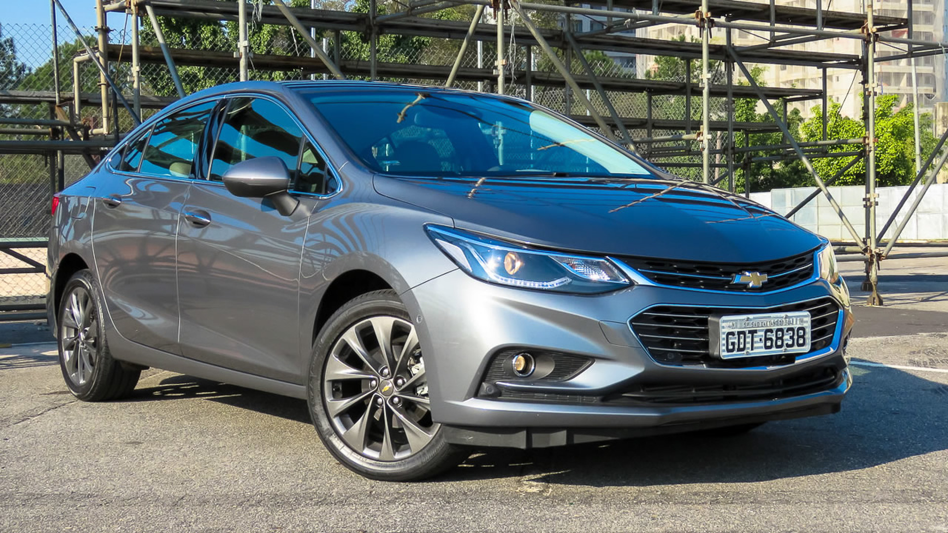 Comparativo: Chevrolet Cruze 2017, Toyota Corolla, Nissan Sentra e ...