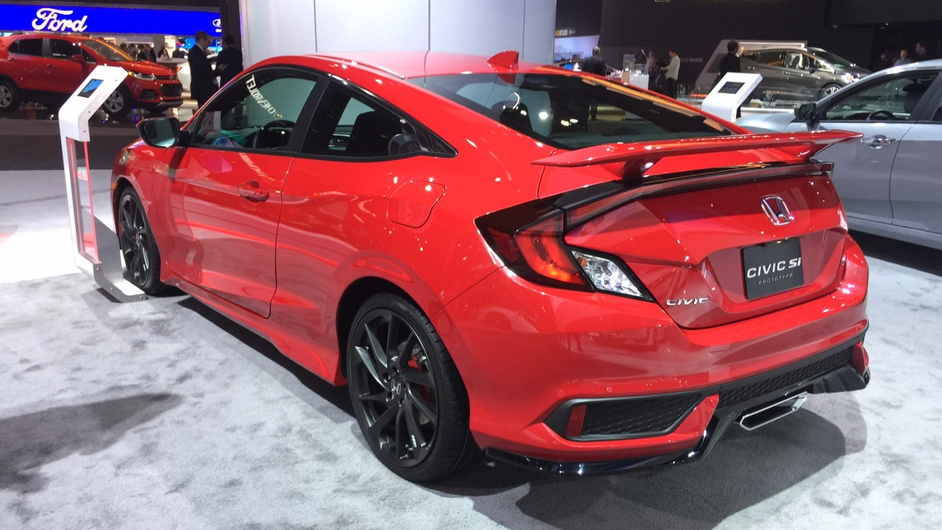 Novo Honda Civic Si aparece em Detroit com motor 1.5 turbo