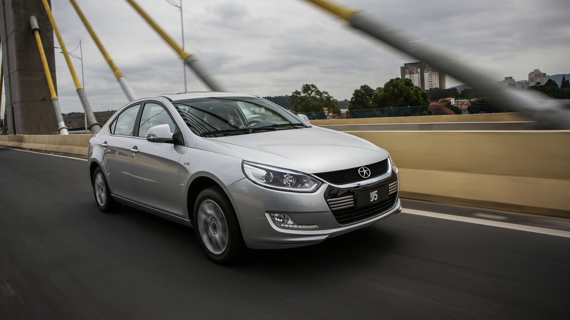 JAC J5: Notícias e Avaliações | Motor1.com