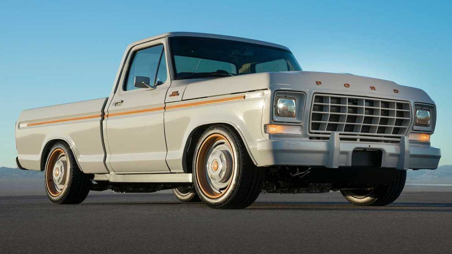 Ford apresenta picape F-100 com motor elétrico do Mustang Mach-E