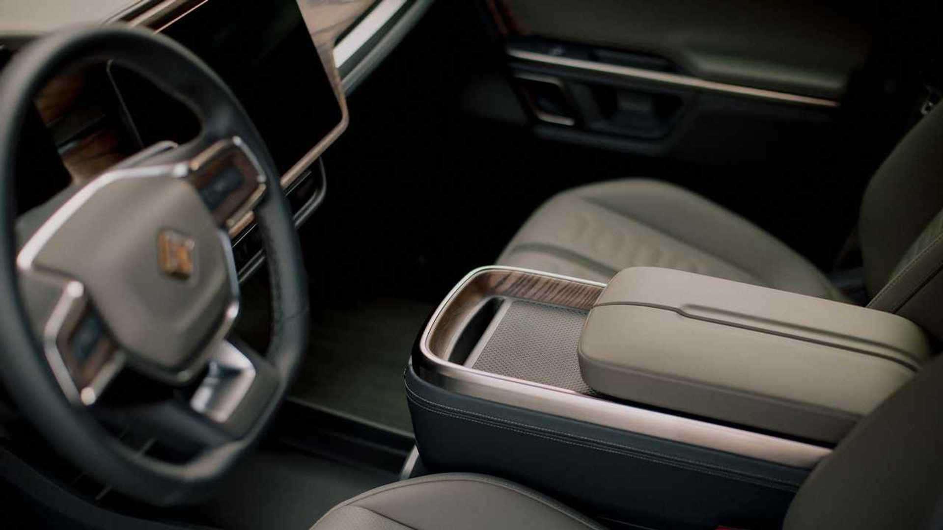 2022 Rivian R1T First Drive Review: Electric Off-Road Dominance