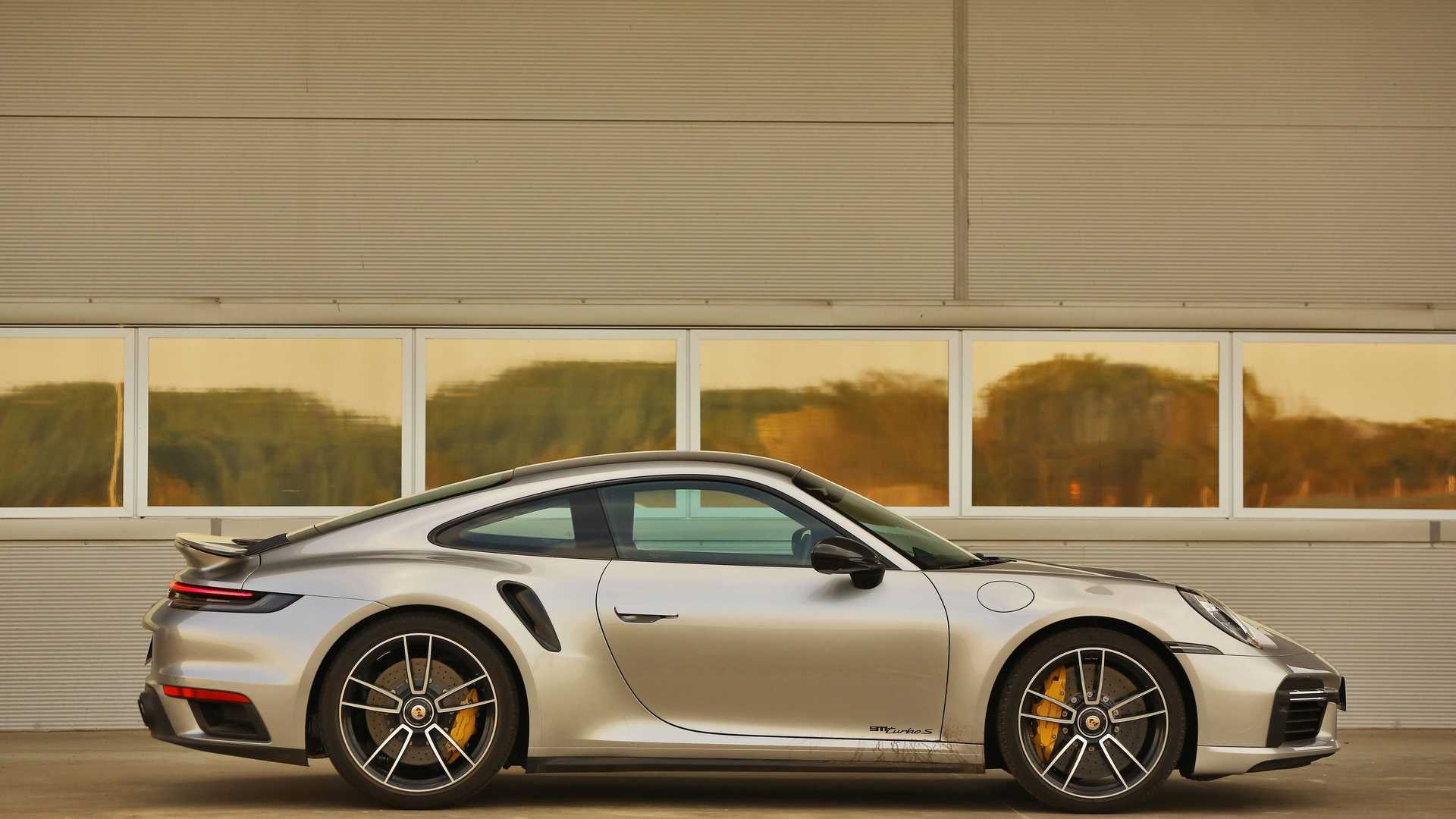 Porsche estreia na Bolsa de Valores da Alemanha com valor histórico
