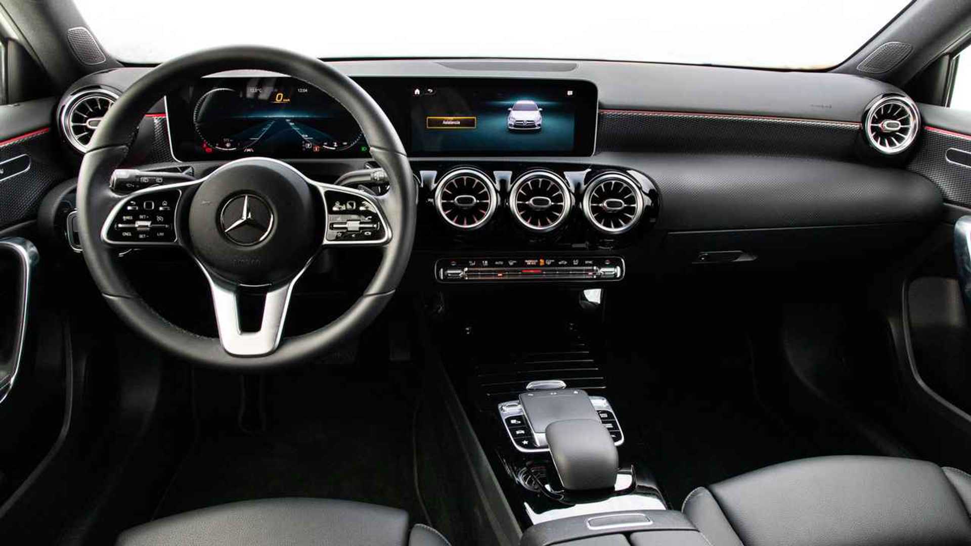 Prueba Mercedes-Benz A 180 d: una versión de acceso con argumentos