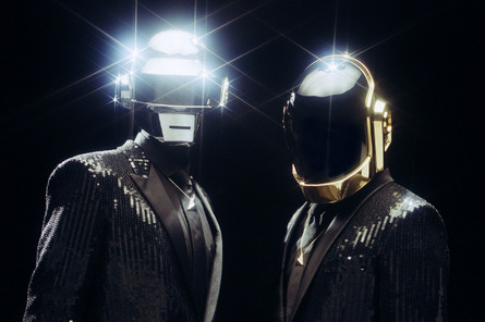 Dernier tour en Ferrari 412 avec Daft Punk
