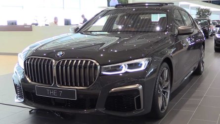 BMW M760Li Hits 189 MPH On The Autobahn To Stretch The V12’s Legs