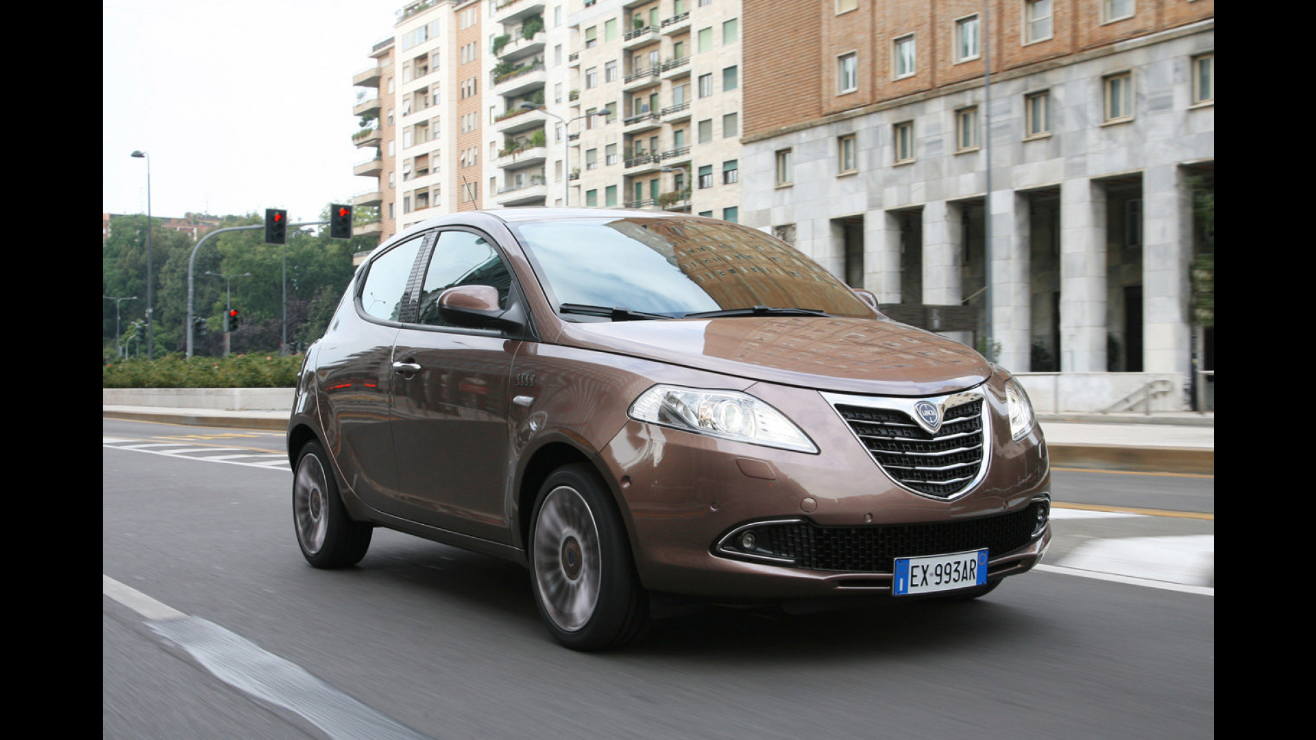 Lancia Ypsilon ELLE, stavolta è anche una collezione di gioielli