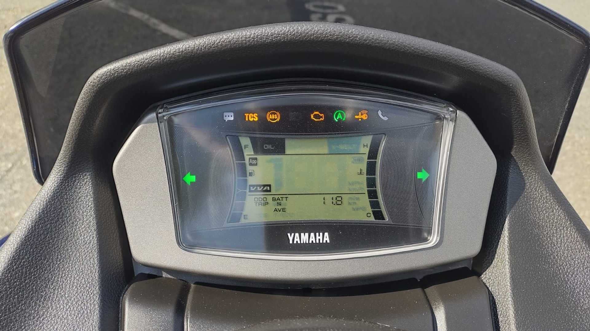 Yamaha NMax 160 Connect 2023: melhorias contra a nova Honda PCX