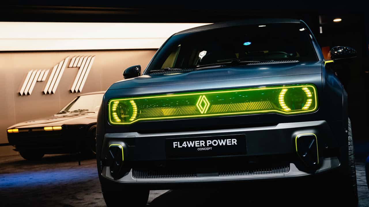 ¿Vuelven los faros amarillos? Renault lo plantea