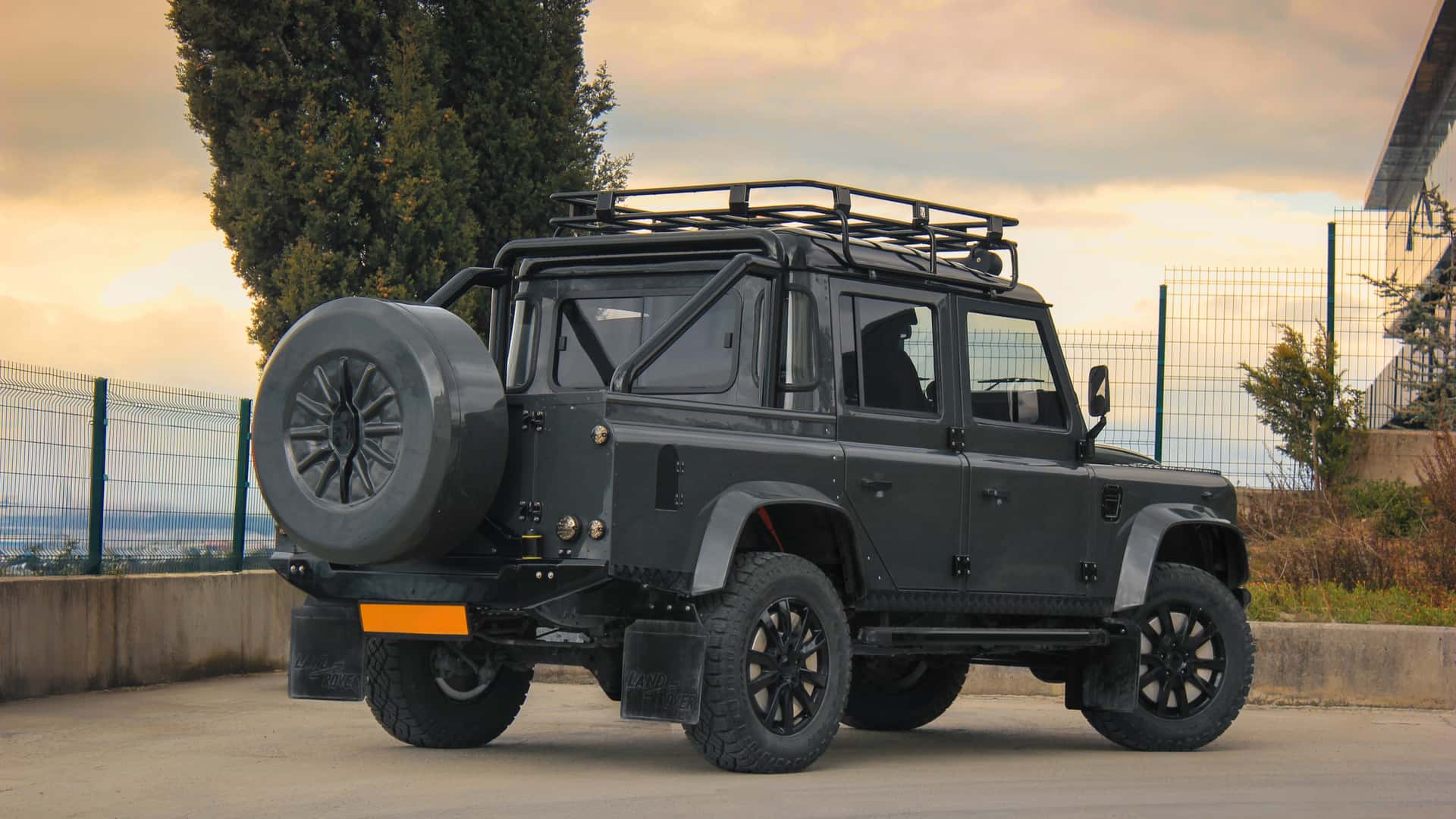 Fotos: Land Rover Defender, preparación de BEDEO y Monarch Defender ...