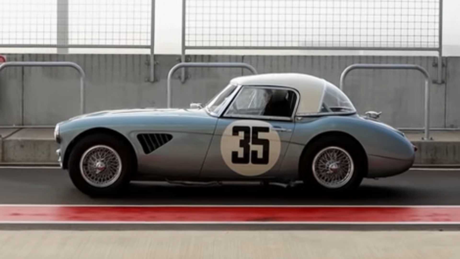 See A 1963 Austin-Healey 3000 MkII Sebring Stretch Its Legs | Motorious