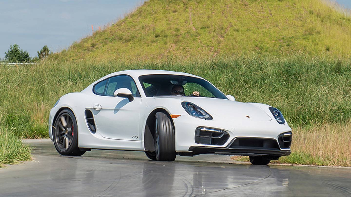 The All New Porsche Experience Center: 8 Reasons Why You Must Experience It