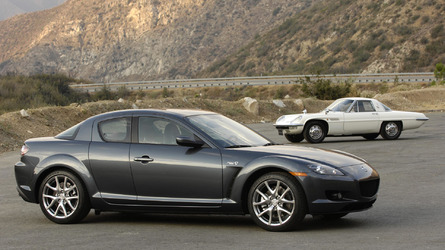 ¿Qué hace un Mazda RX-8 rodando en Nürburgring? (vídeo)