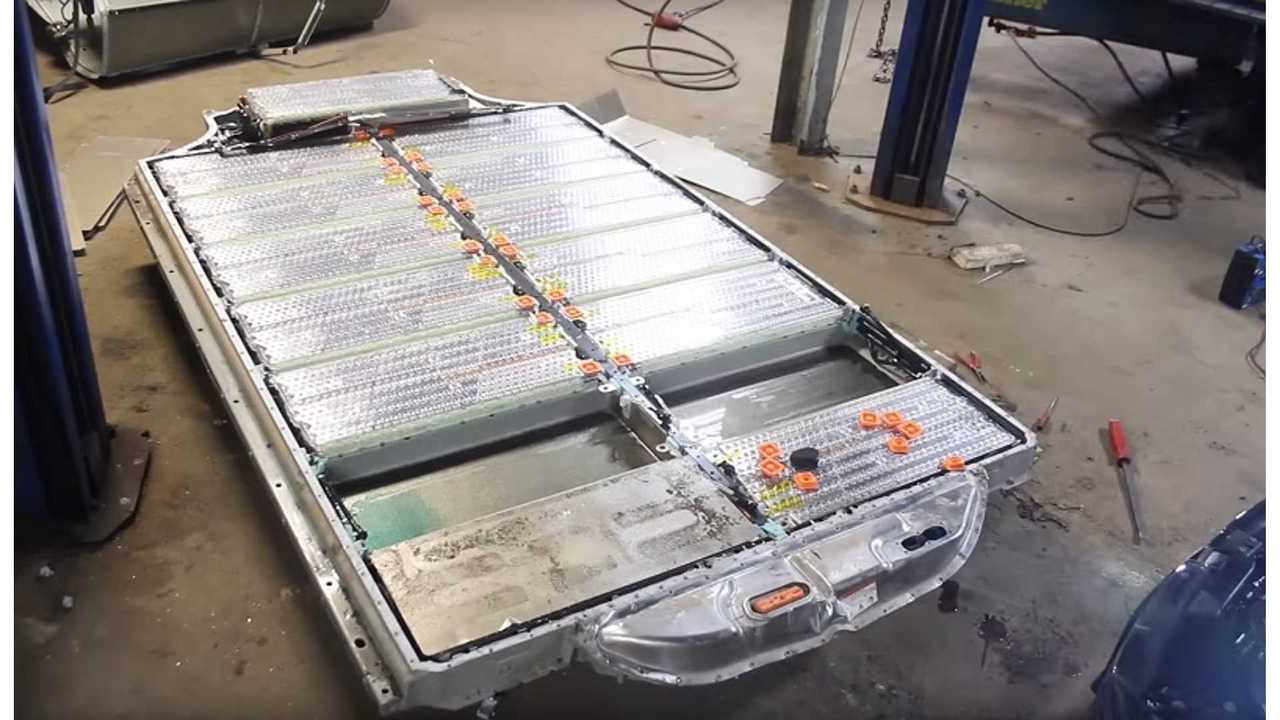 See Tesla Model S Plaid s New Battery Pack Exposed