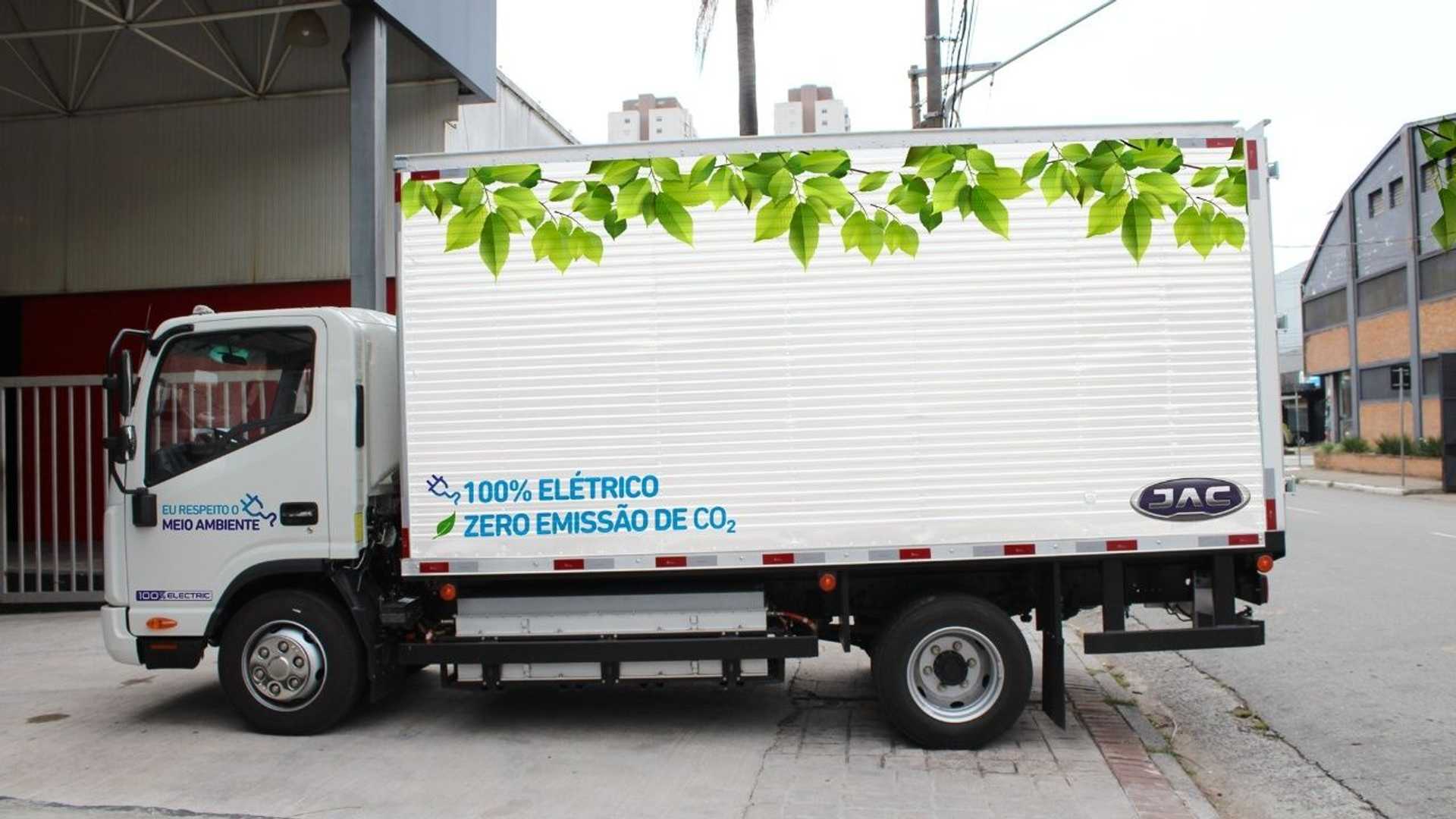 JAC Motors lança caminhão elétrico iEV1200T no Brasil por R$ 349.900