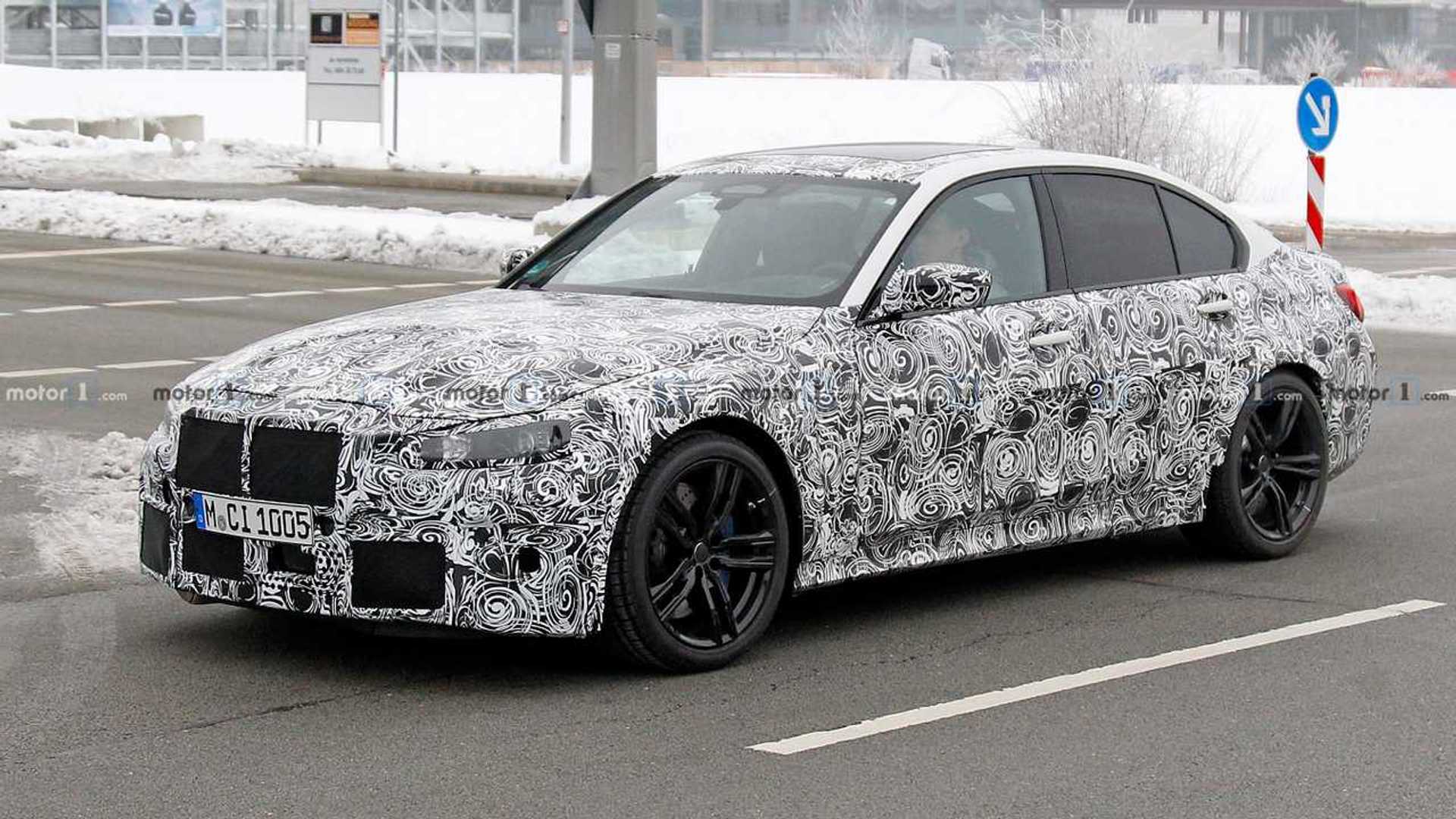 2020 BMW M3 objektiflere yakalandı