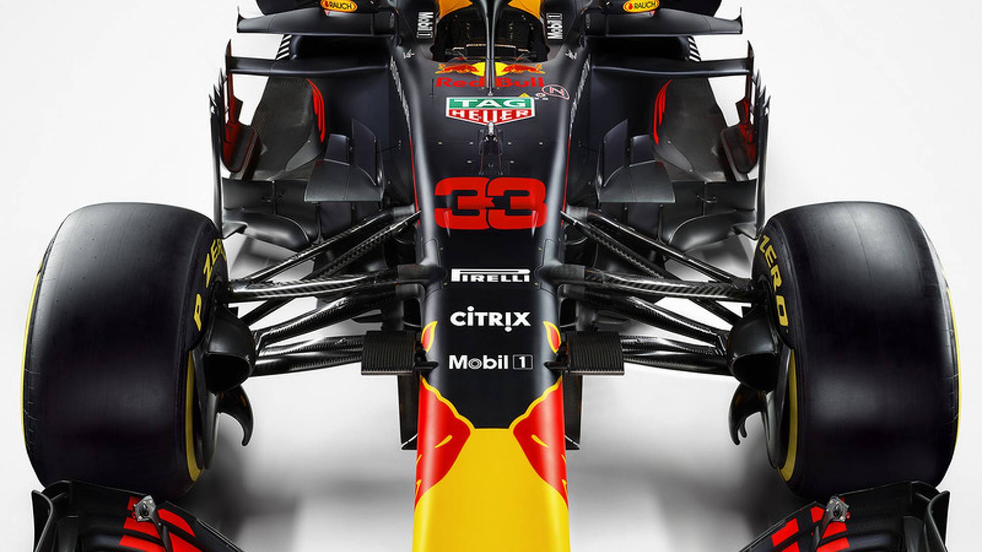 Red Bull F1 2018, ecco la livrea ufficiale