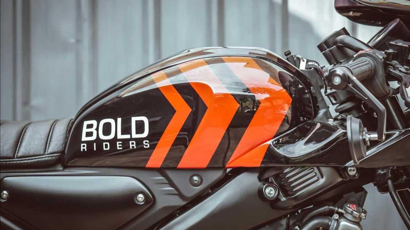 Check Out This Baby Cafe Racer Yamaha XSR155 From Indonesia