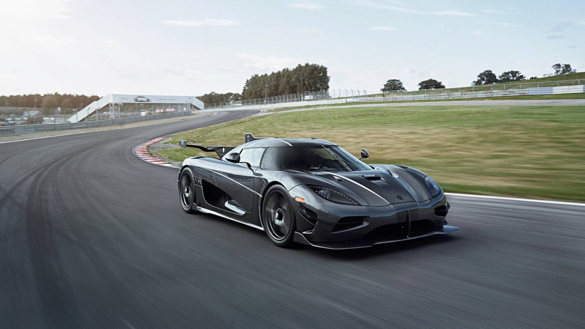 VIDÉO - Koenigsegg présente Thor et Väder