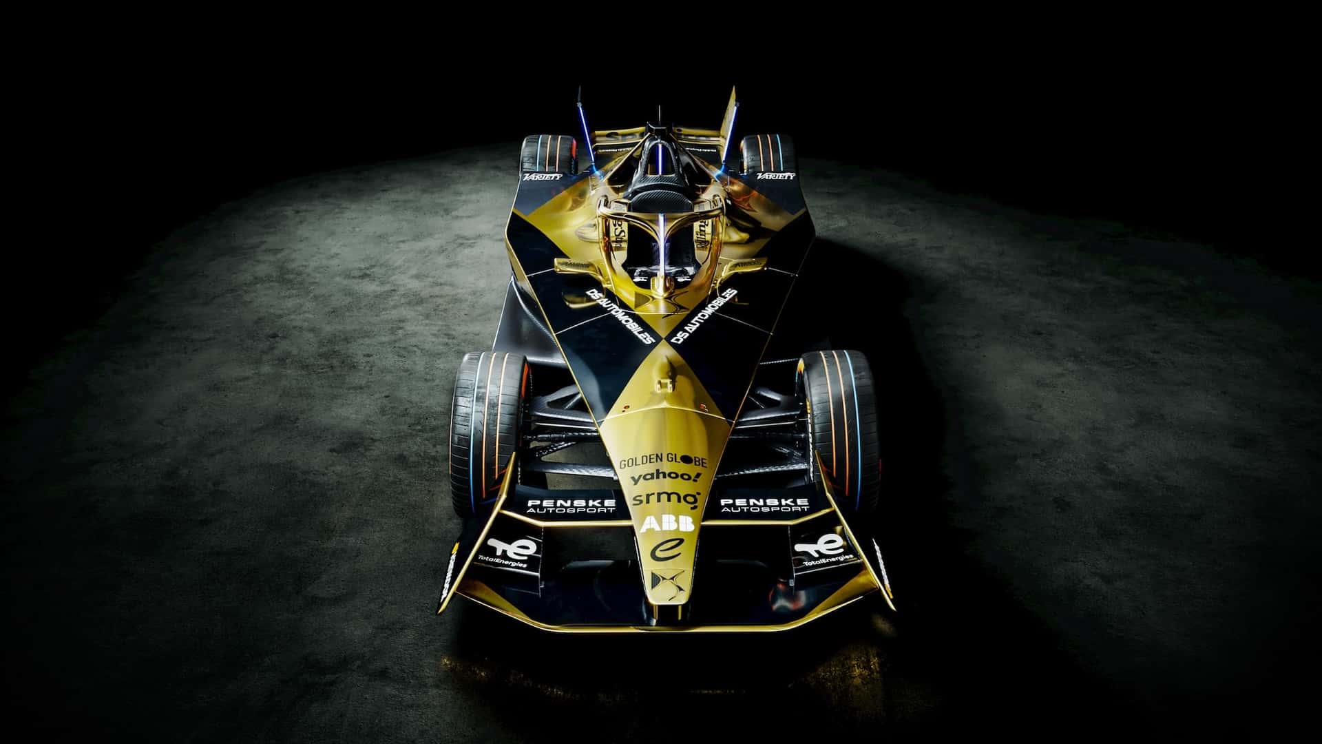 DS Automobiles DS E -TENSE F23 aracını tanıttı