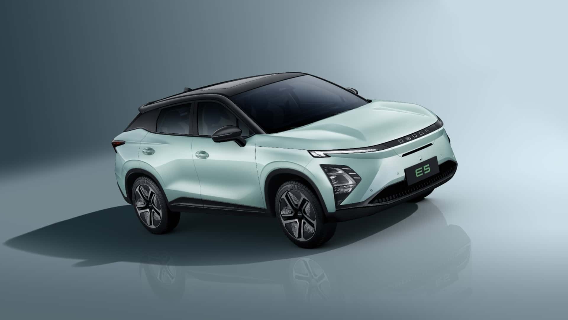 Omoda 5 EV 2024, llega la versión eléctrica del SUV