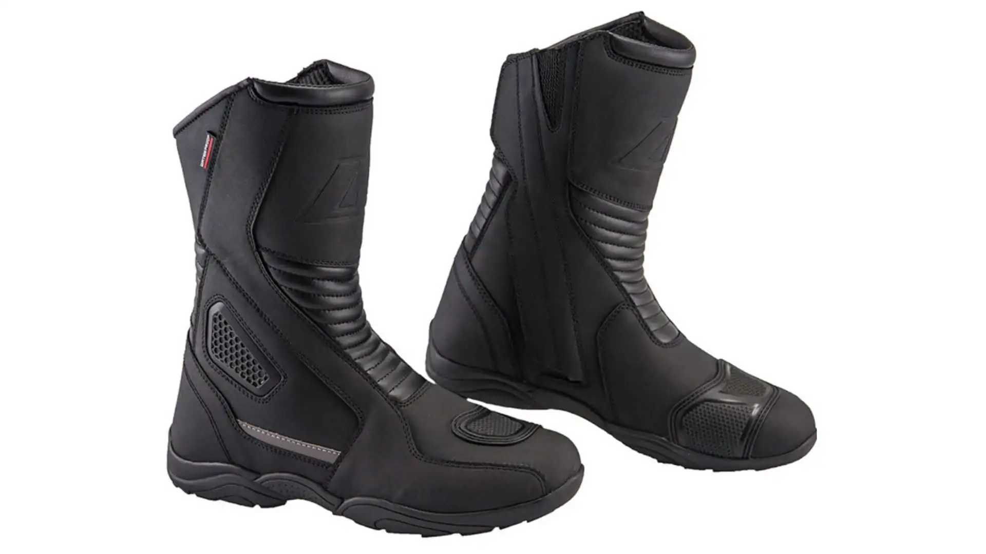 Stay Warm And Comfy With All One’s Evasion Waterproof LT Boots