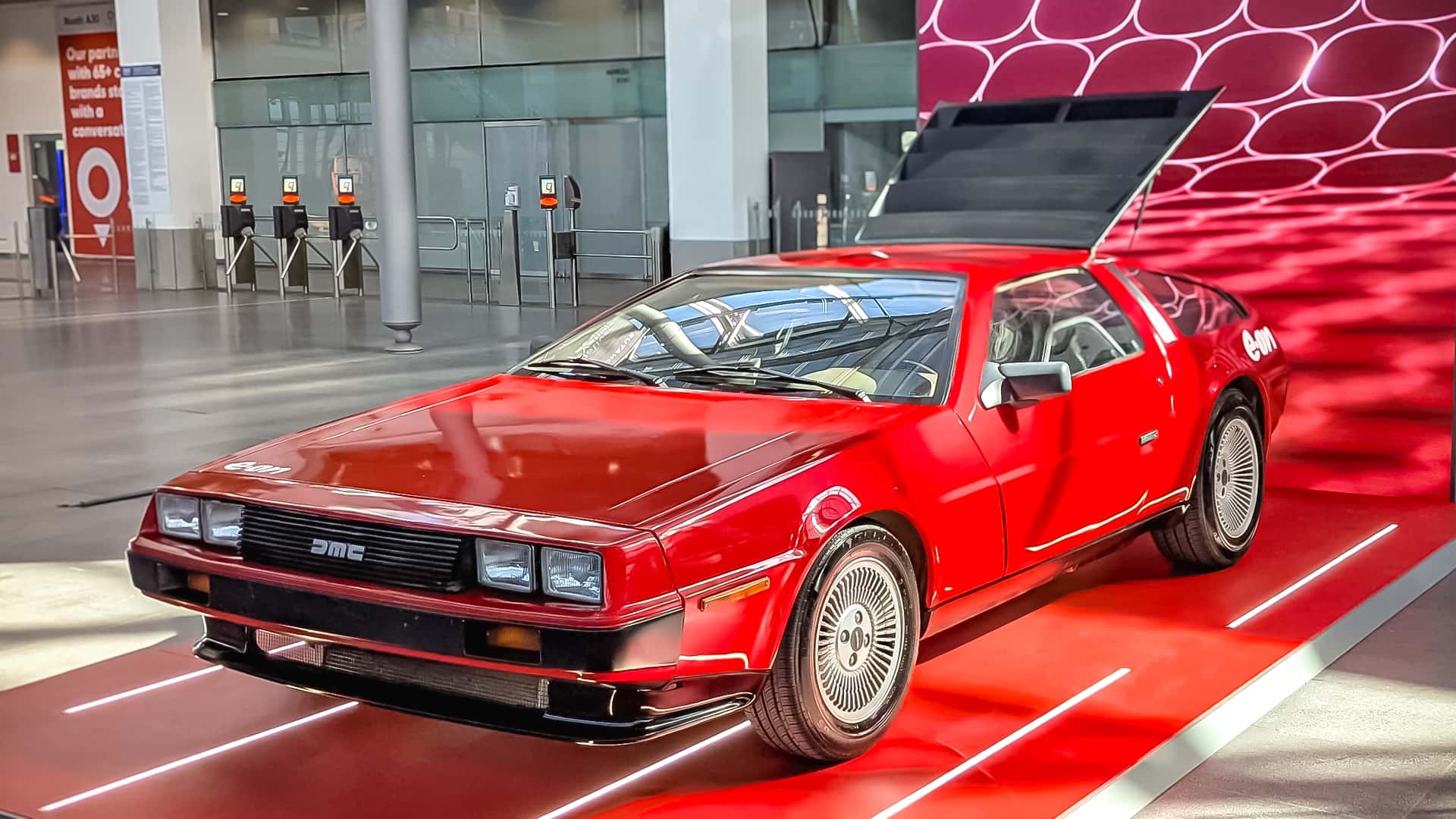 Dieser DeLorean DMC-12 ist in jeder Hinsicht ungewöhnlich