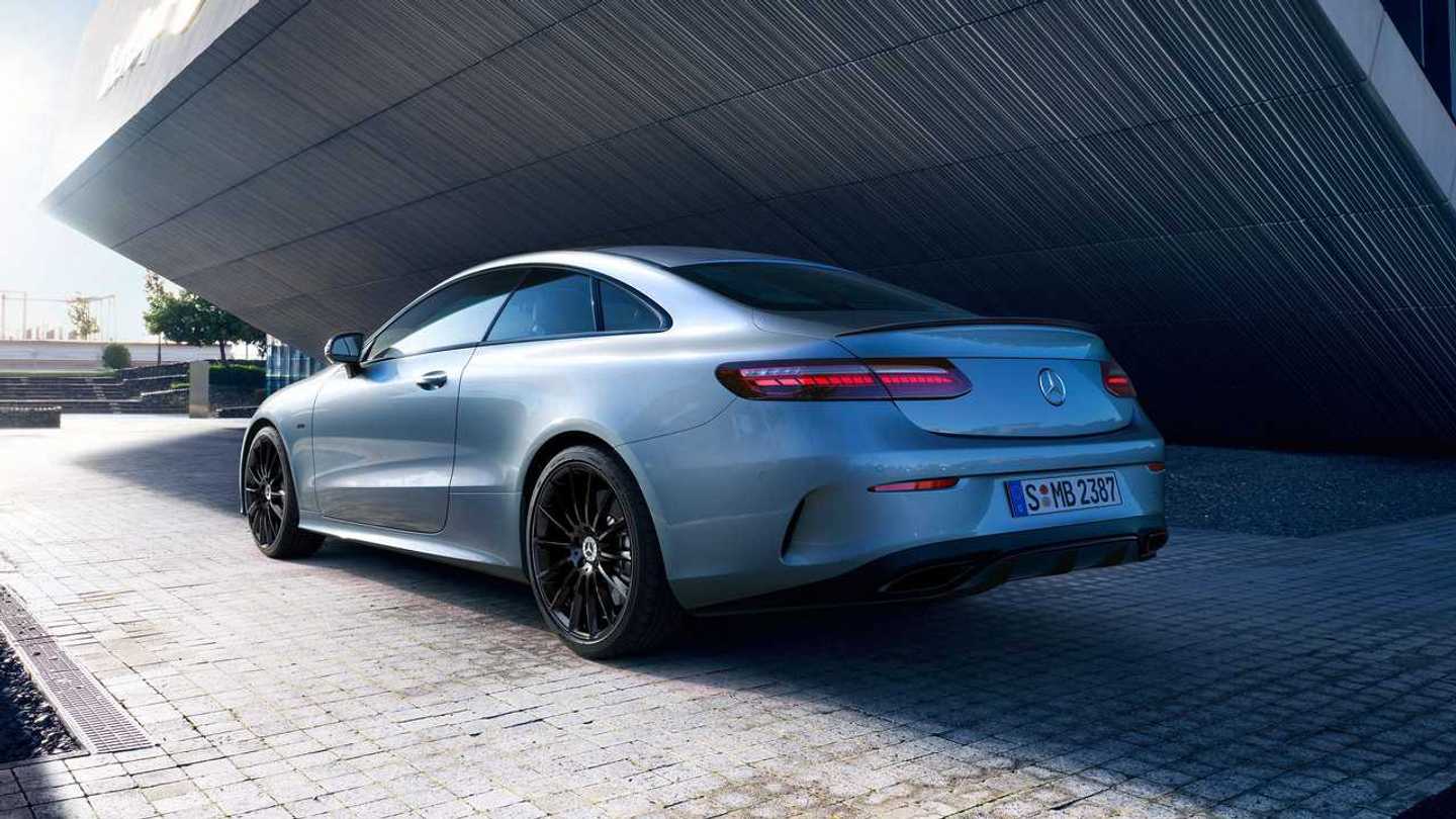 Mercedes Classe E Coupé e Cabrio Night Edition