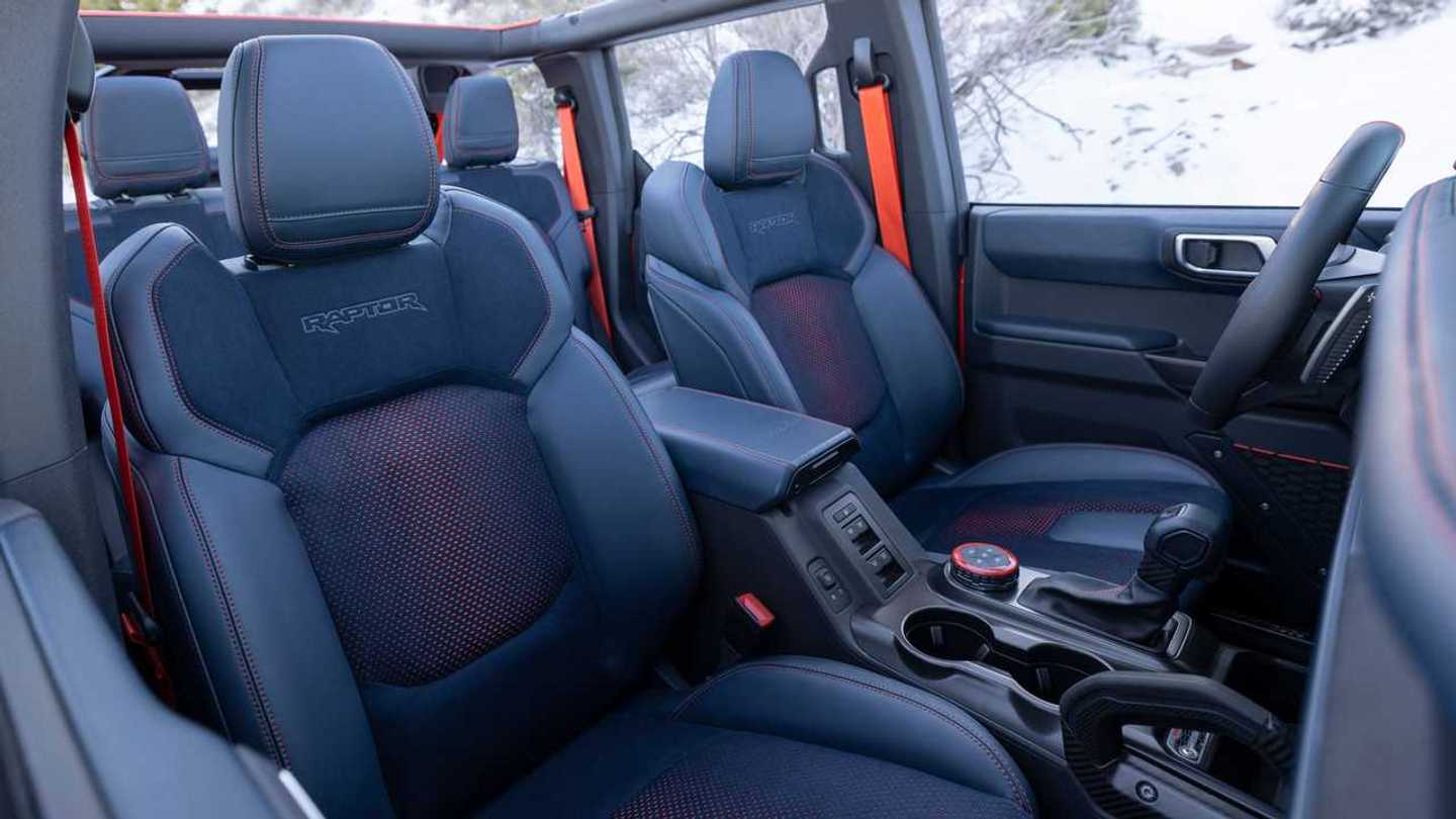 Já dirigimos Ford Bronco Raptor: Diversão no deserto