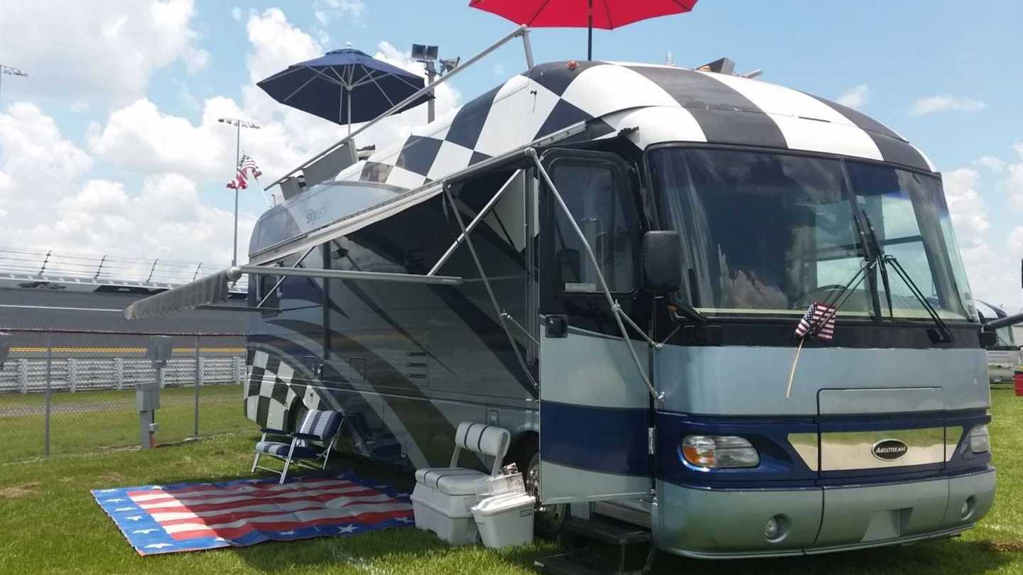 Top RVs To Rent For Attending A NASCAR Race