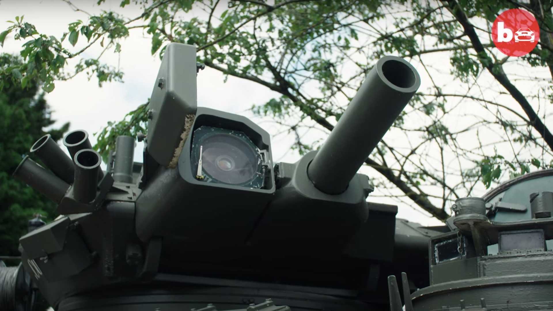 Este tanque limusina es la última moda para todo tipo de fiestas