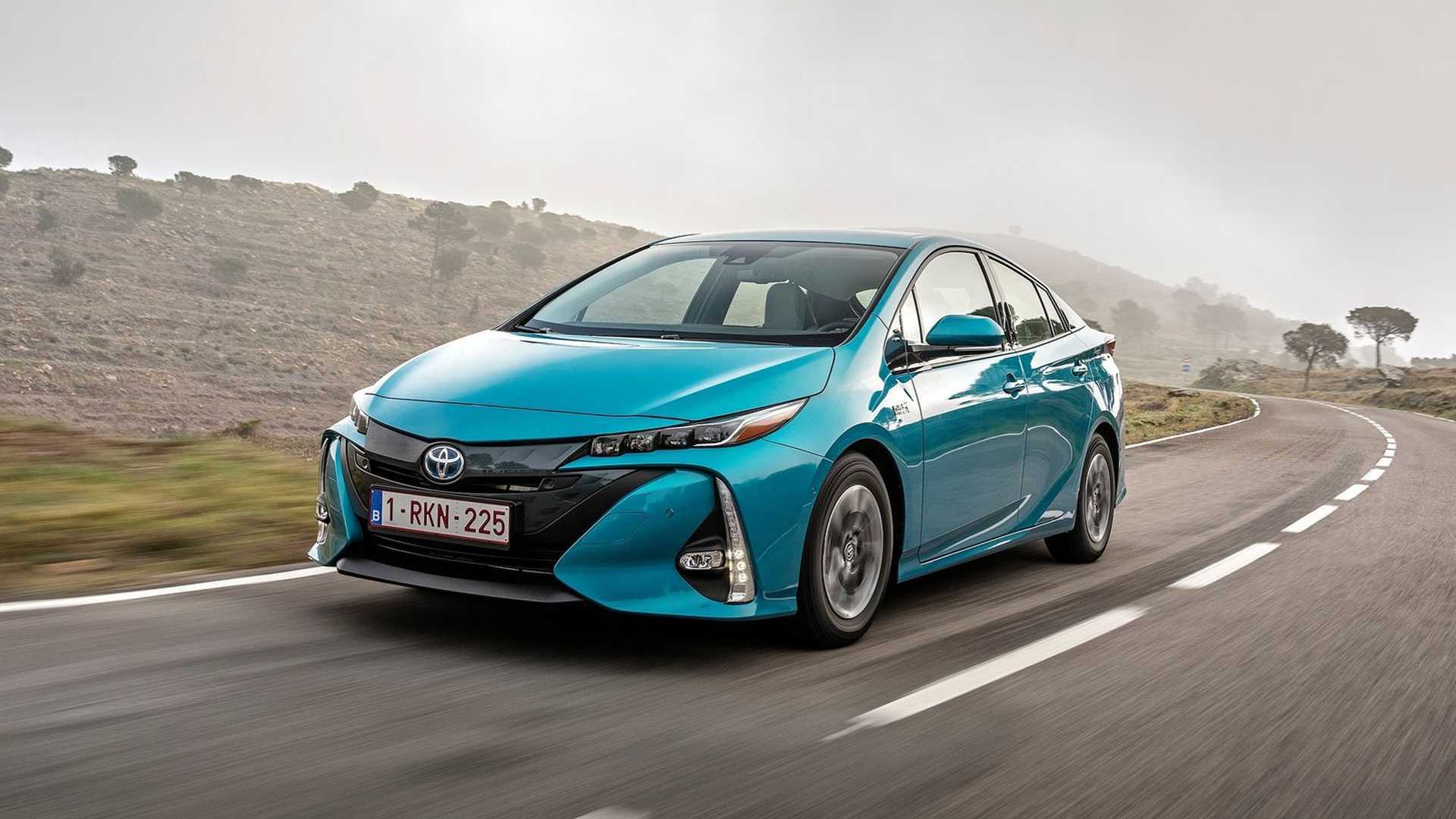 Toyota Prius Plug-In 2020: hasta 45 km de autonomía eléctrica