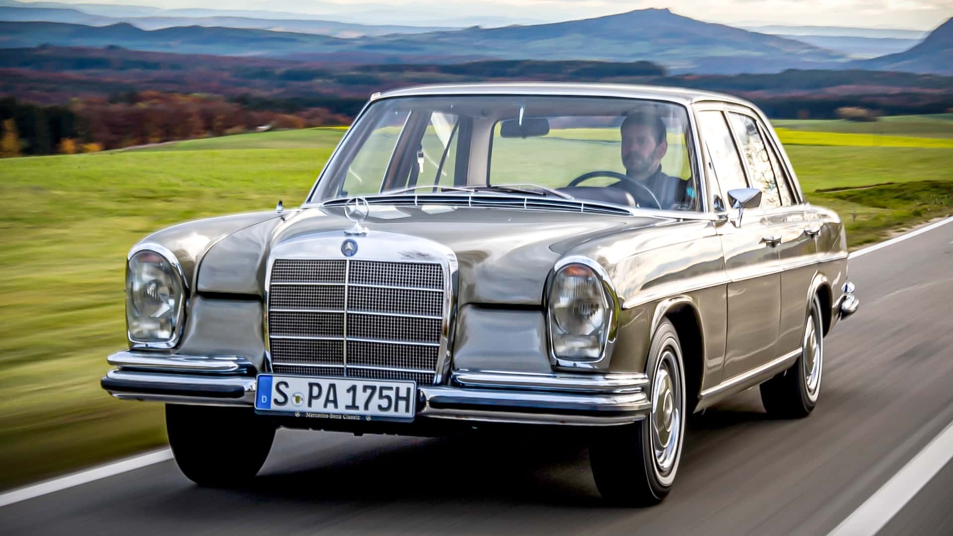 Mercedes-Benz W 108 e W 109: linha que deu origem à Classe S faz 60 anos