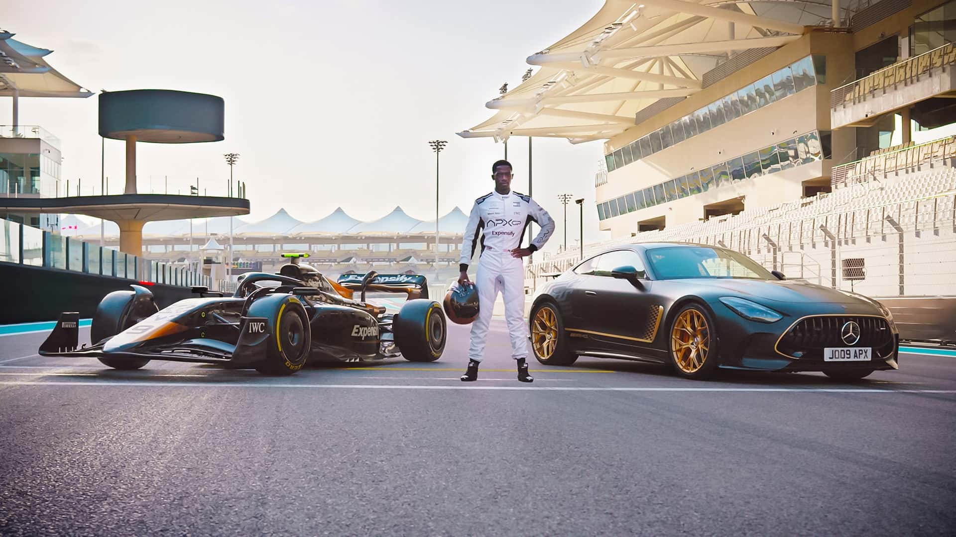 Cette Mercedes très spéciale est inspirée du film « F1 » avec Brad Pitt.