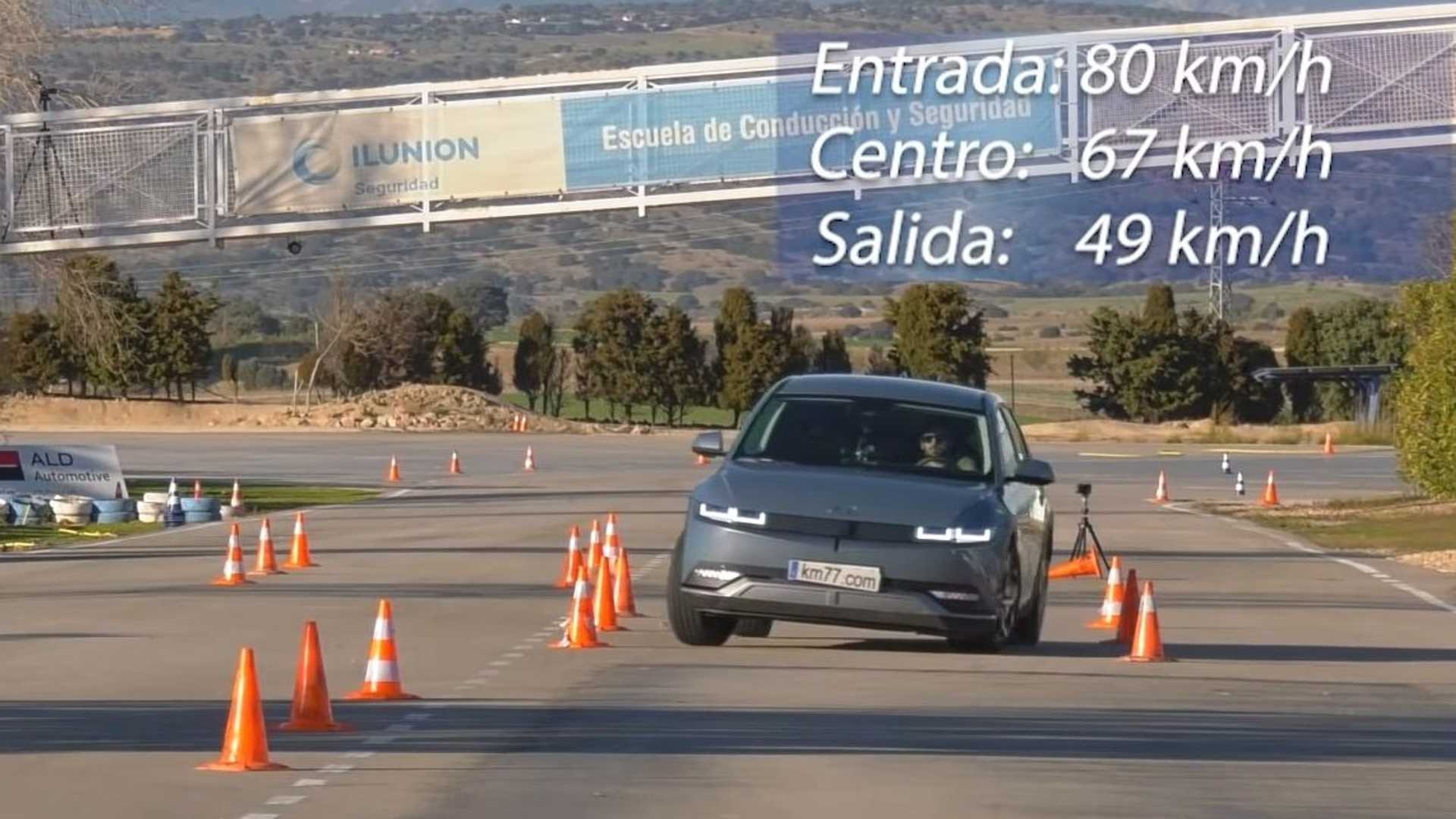 Hyundai Ioniq 5 Speeds Through The Moose Test With Style Hyundai Ioniq 5 Speeds Through The Moose Test With Style