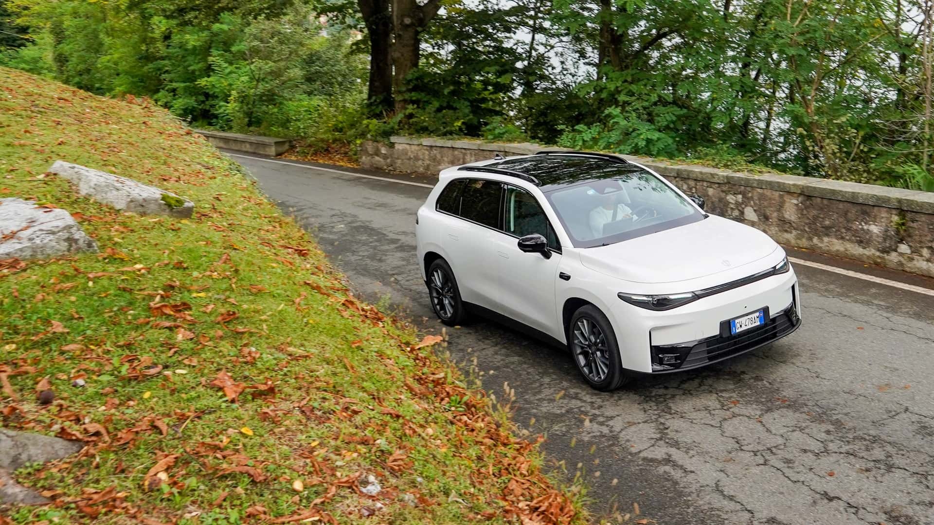 Leapmotor C10 REEV, 1.000 kilometrelik menzili ile geliyor