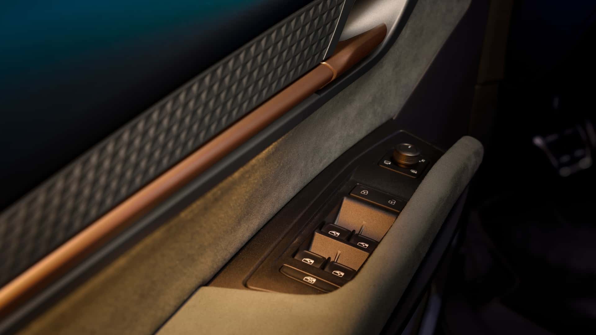 Photos: Cupra Born (2026) : l’intérieur et le coffre | Motor1.com
