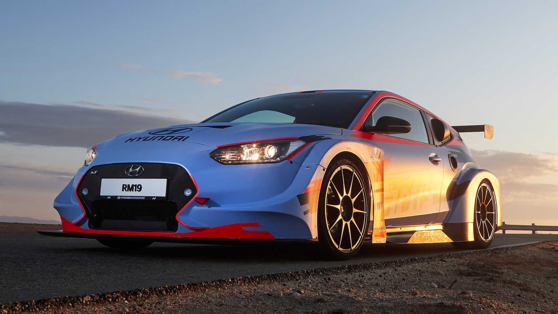 Hyundai RM19 Prototype: First Drive | Motor1.com Photos