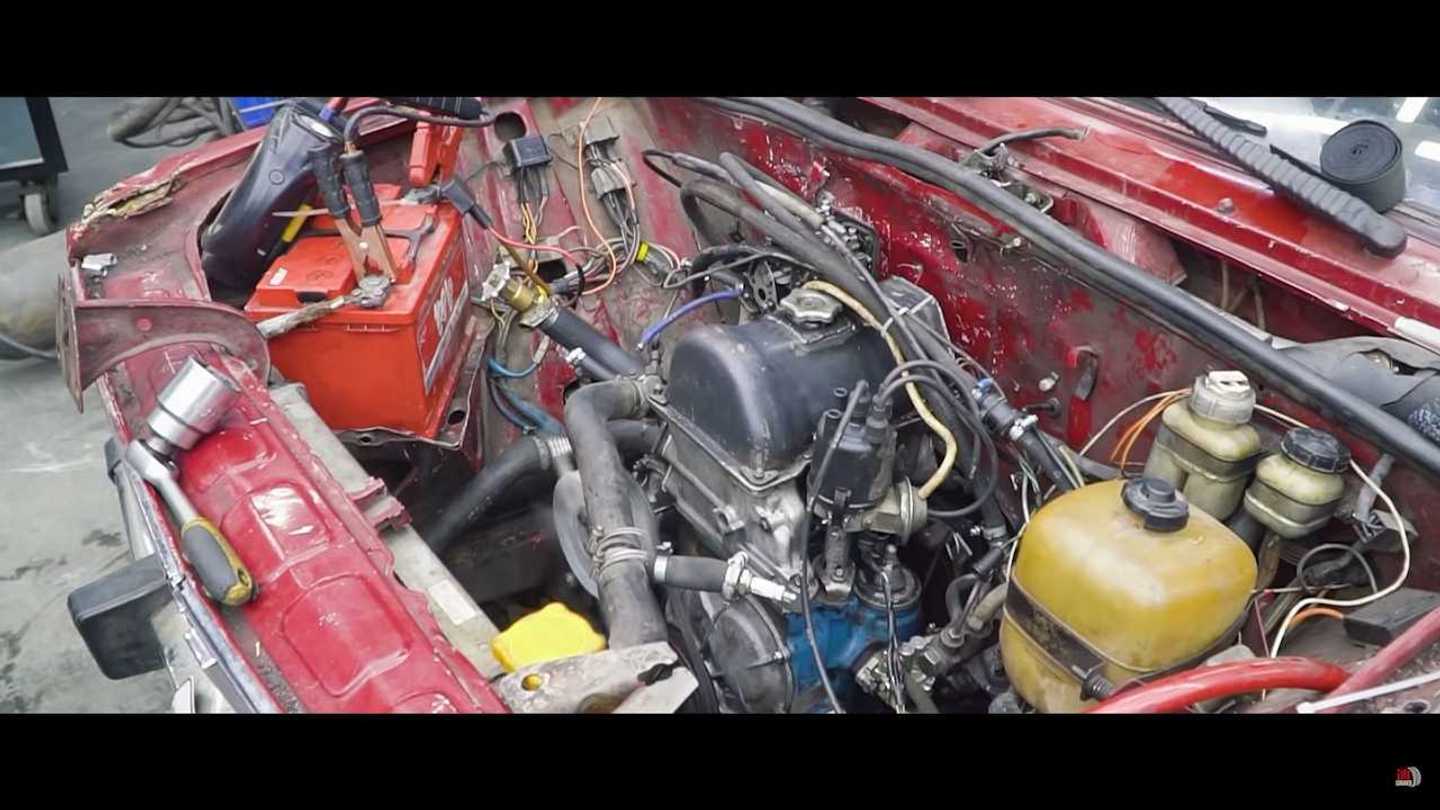 Russian technicians cut engine in half to see if it still works