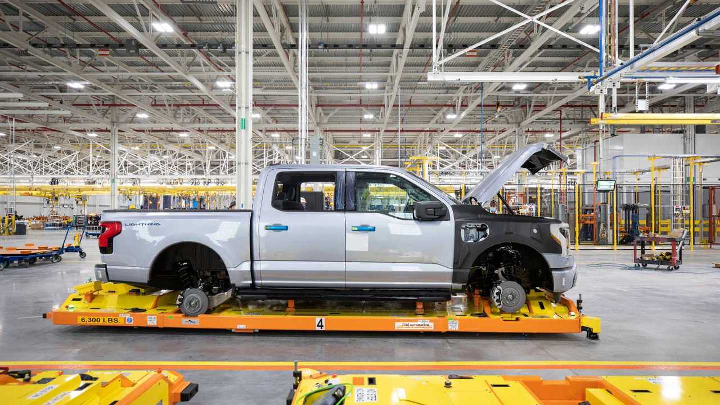 Ford Begins Pre-Production Of F-150 Lightning: 150,000 Reserved