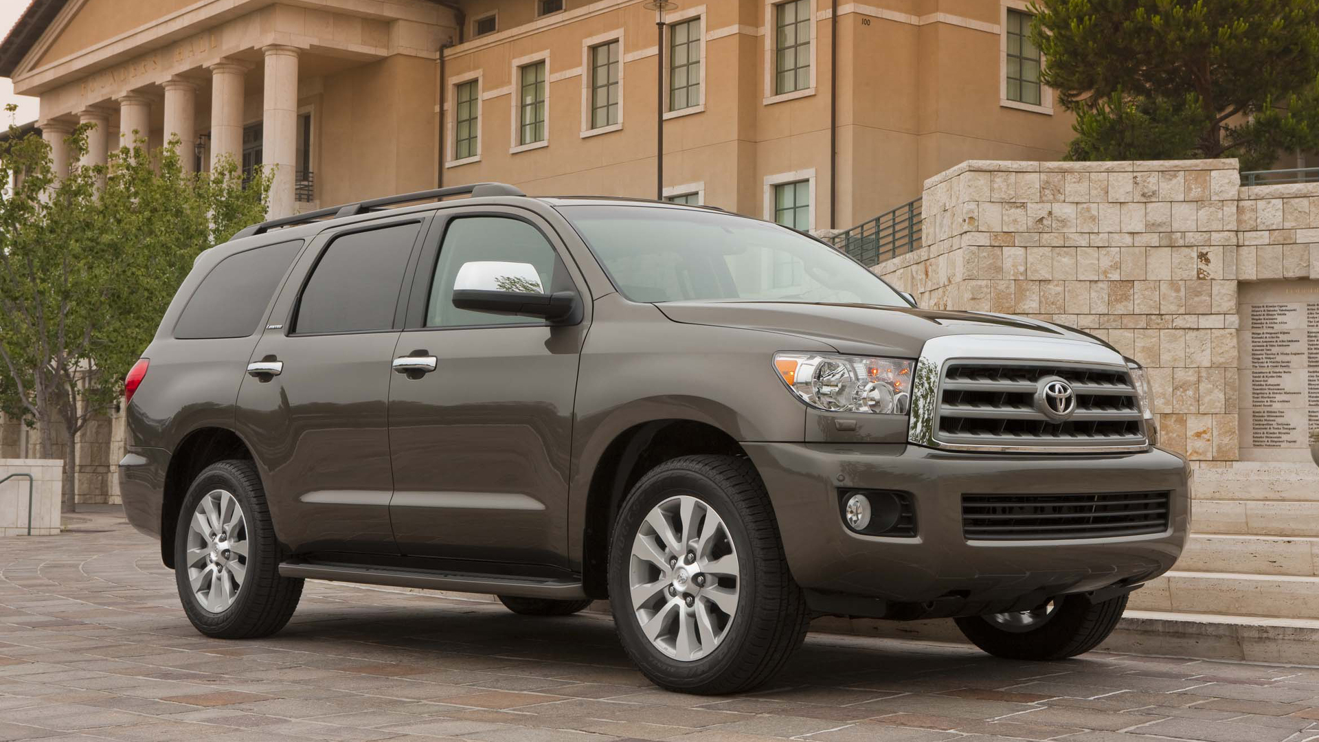 Toyota Sequoia: Notícias e Avaliações | Motor1.com