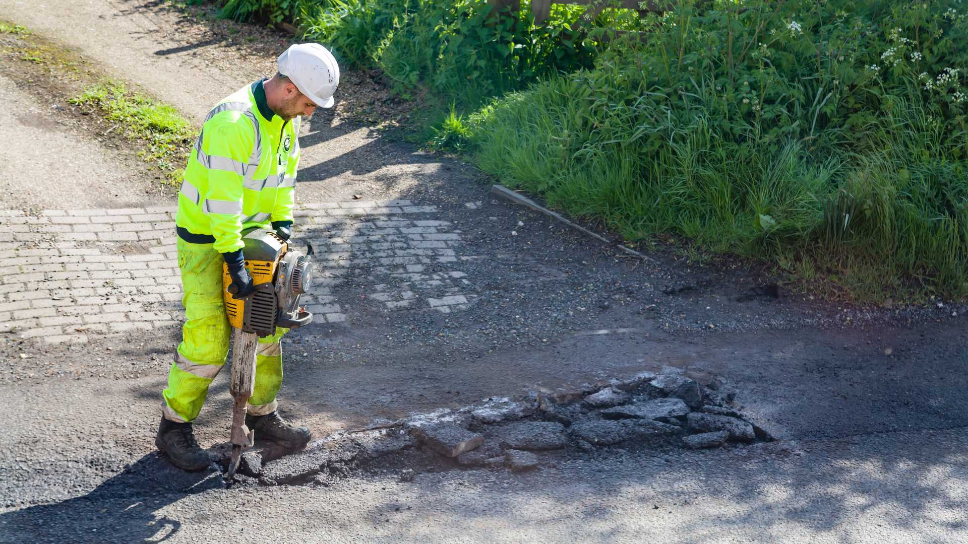 Fixing all English and Welsh potholes would still cost more than £10bn