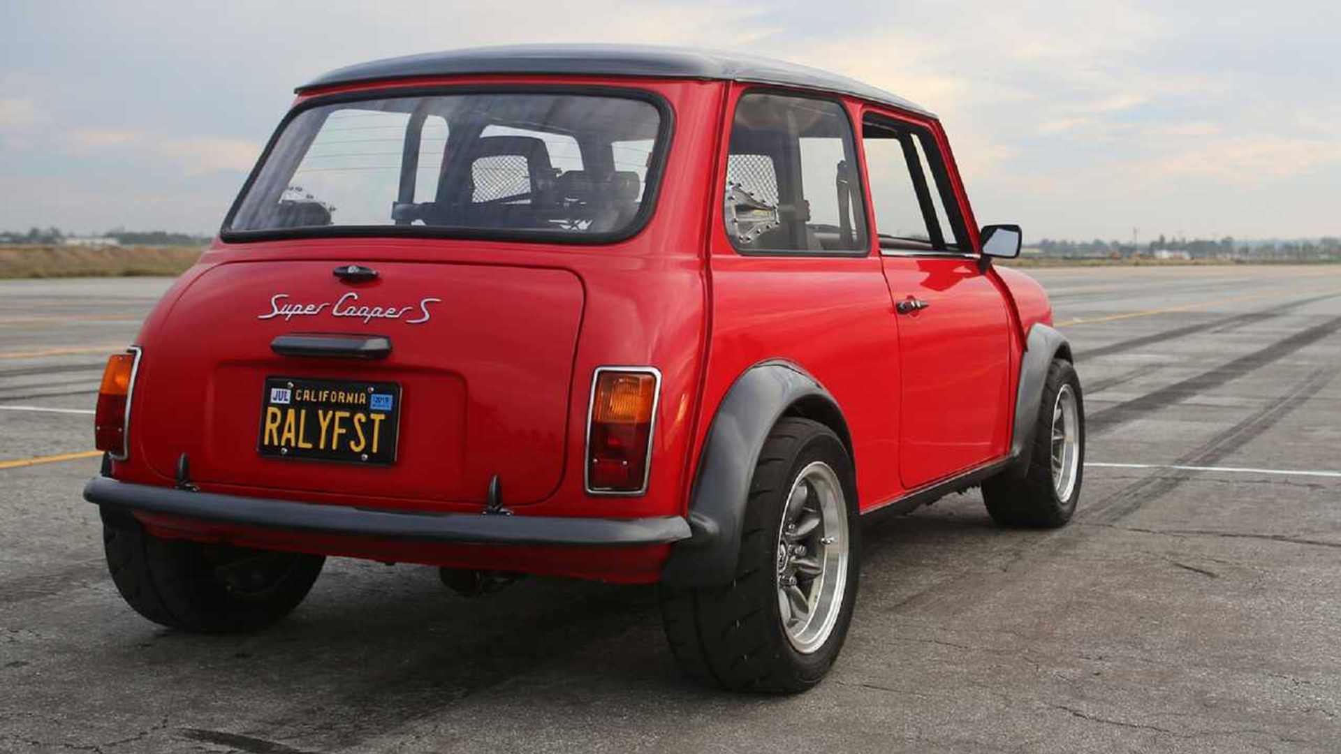 Este Mini, con motor V6 Honda, desarrolla 500 CV de potencia