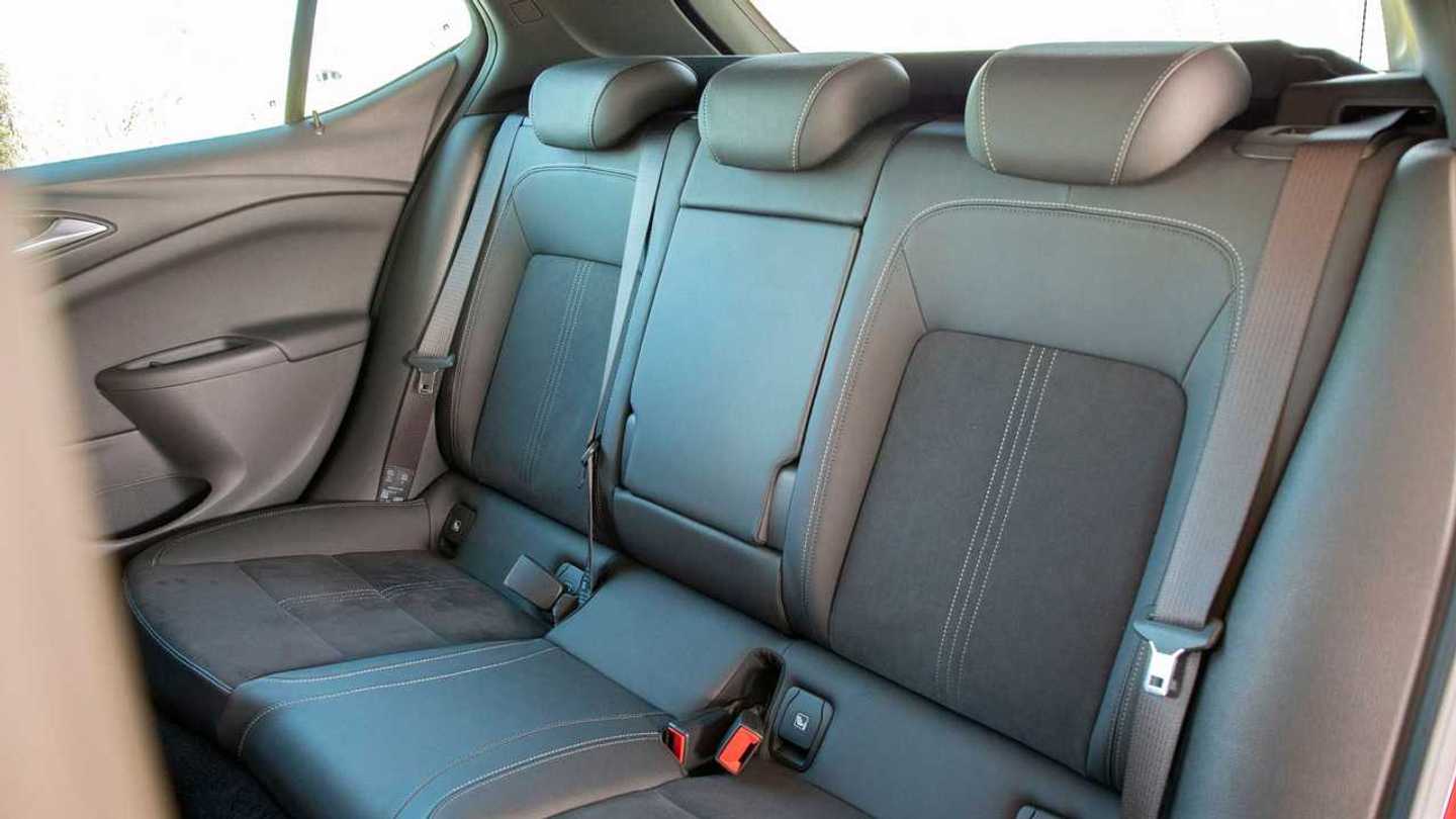 Prueba Opel Astra Ultimate 1.4T 145 CVT: un interesante veterano