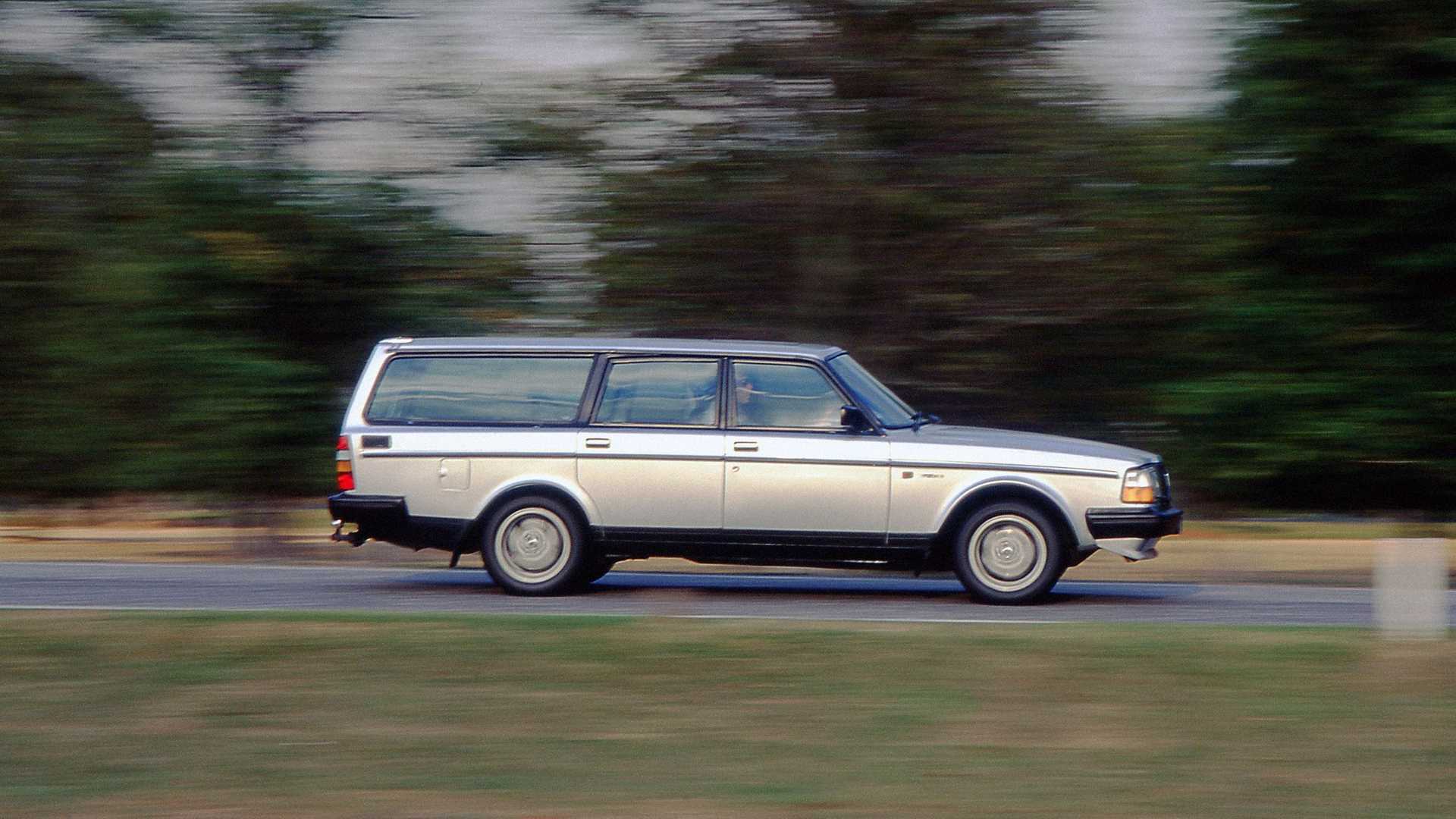 Os primeiros modelos turbo de algumas marcas na história