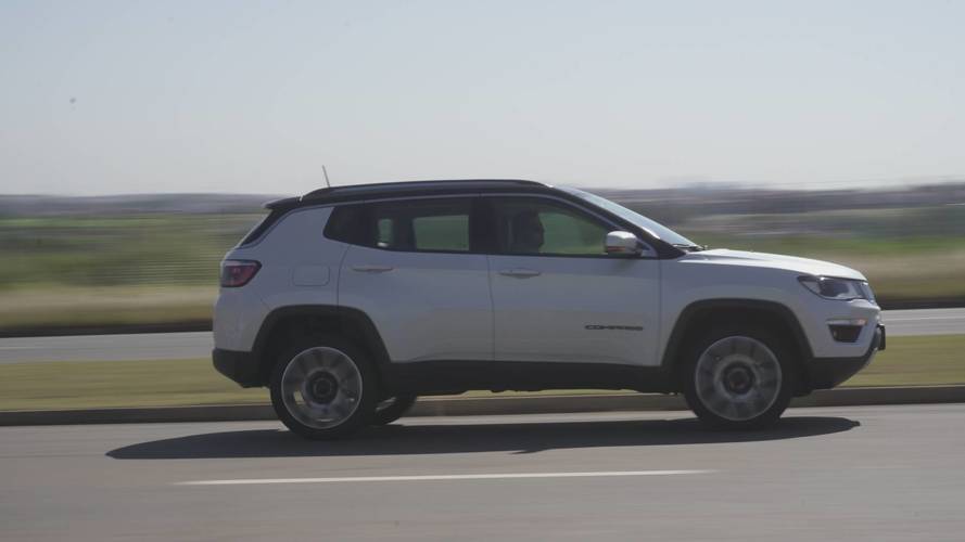Impressões Jeep Compass Limited 4x4 2018 - Pacotão + tração