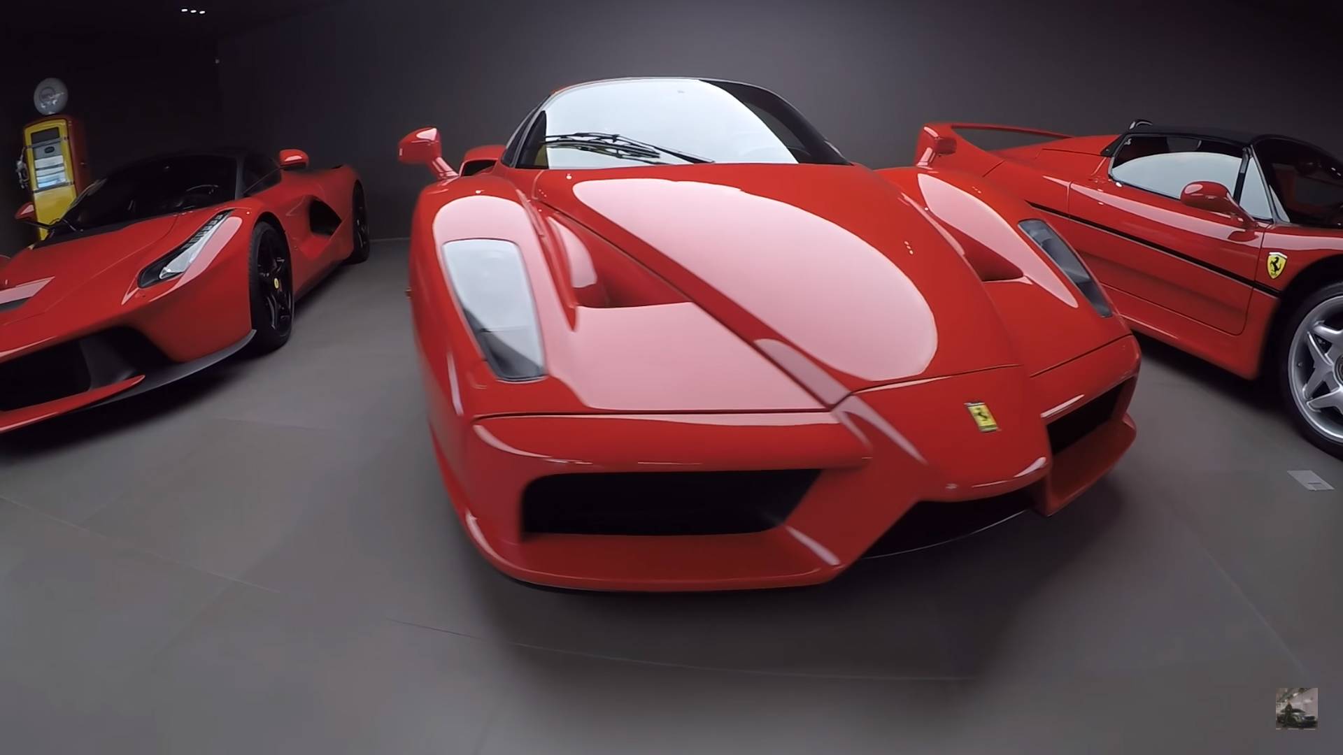 VIDÉO - L’impressionnante collection Ferrari de Swizzcars