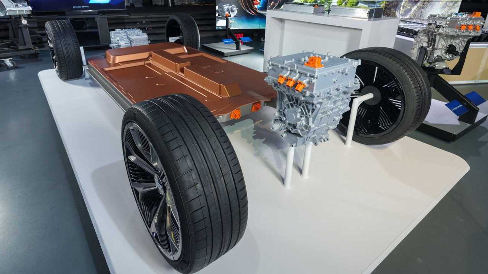 Magneti permanenti, ma anche induzione: i nuovi motori elettrici GM