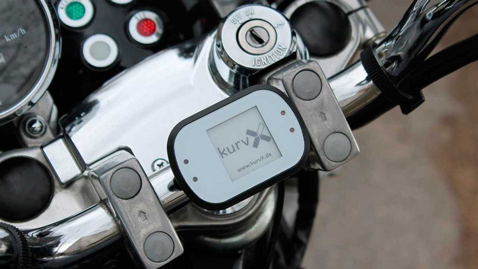 This Lean Angle Indicator Helps You Improve Safely