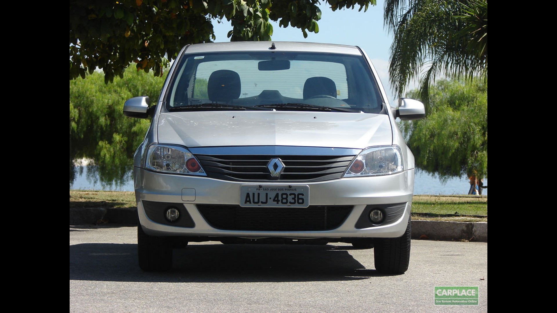 Avaliação - Renault Logan Expression 1.6 16v Hi-Flex Automático 2012